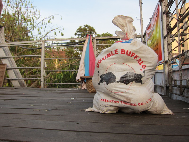 Re:brand: Redbull – Square Inch Anthro / 平方英寸人类学